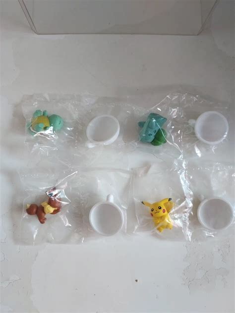 Pokemon Pikachu Eevee Squirtle Bulbasaur Eevee Gachapon Gashapon Capsule Toy Figure Bundle