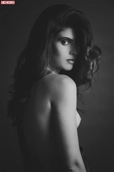 Naked Renata Calmon Added 11272018 By Lobezno