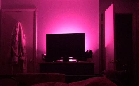 Philips Hue Iris Table Lamp Review Pcmag