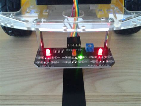 โปรเจค หุ่นยนต์เดินตามเส้น 3 เซ็นเซอร์ Arduino L298p