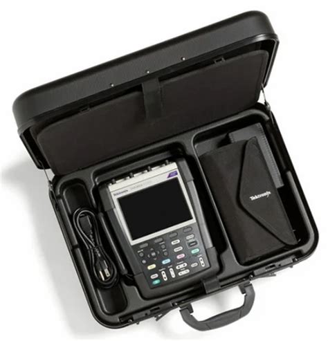 Tektronix Ths3024 Tk Ths3000 Handheld Oscilloscope At Best Price In
