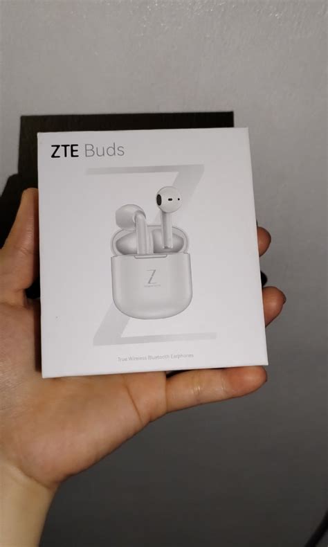 Zte Earbuds Audio Earphones On Carousell