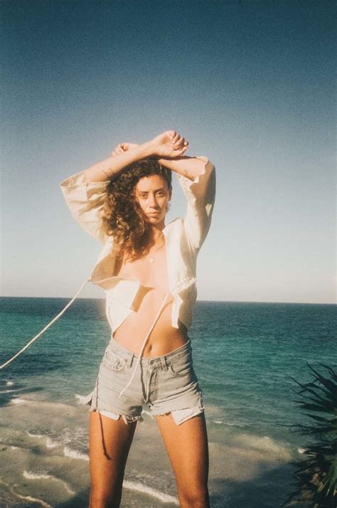 Maya Singer Sexy And Topless 14 Photos Thefappening