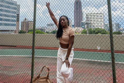 Cinco Formas De Combinar Un Top Cropped Nike MX