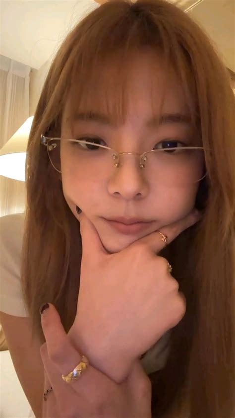 Lia Insta Live 181124