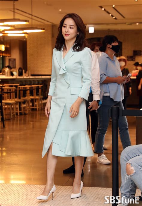 [e포토] 한혜진 우아한 발걸음