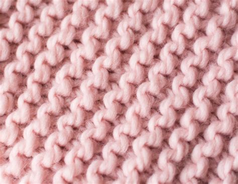Read Your Knitting Understand The Difference Between Knit And Purl