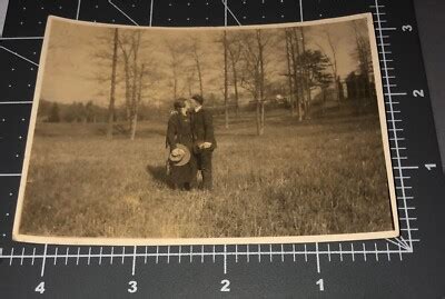 1920s Man Woman Kissing Love Couple Makeout Vintage Snapshot Photo Ebay
