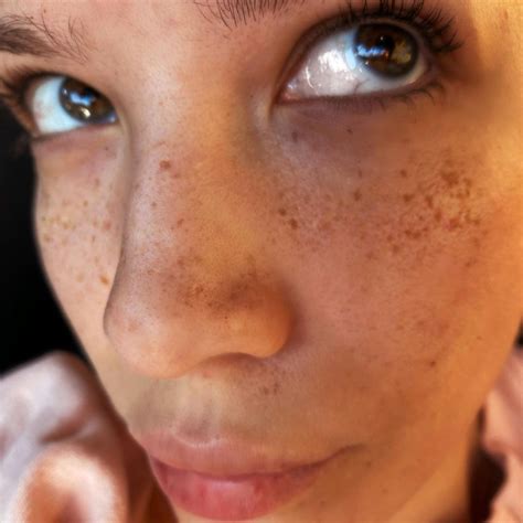 Halsey Scrolller
