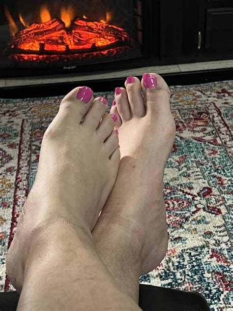 Finally A Good Pic Of My Pretty Toes Rmalepolish