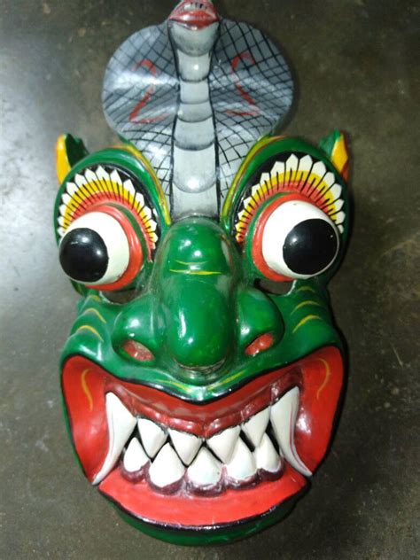 ඔනැම වෙස්මුහුනු වර්ගයන් විකිනිමට ඇත