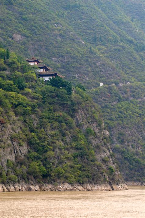 무료 이미지 경치 바다 연안 록 다리 언덕 호수 골짜기 깊은 협곡 저수지 산들 고원 중국 농촌 지역 물 달리기 항공 사진 양쯔강 세 협곡