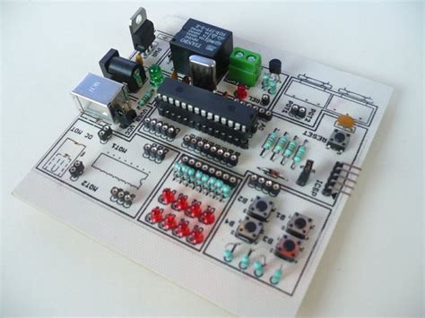 Eaglefree Pic18f2550 Development Board Dangerous Prototypes