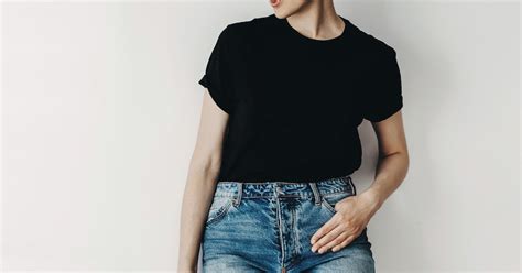 The 11 Best Black T Shirts For Women In 2022