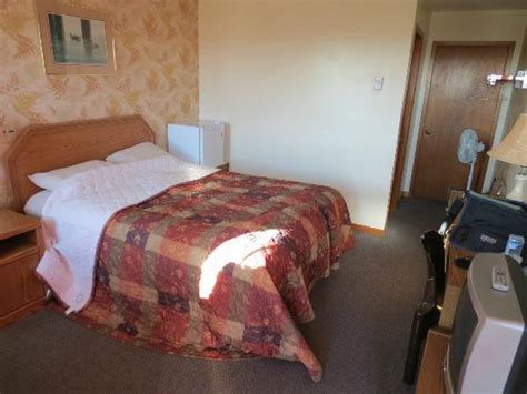 Tidal Bore Inn Prices And Motel Reviews Lower Truro Nova Scotia