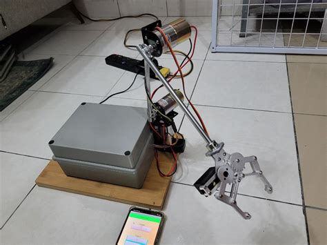 Bluetooth Robotic Arm Zentronic Studio