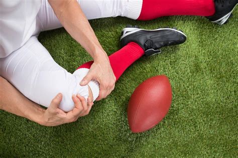 Football Injuries Kneecap Patellar Dislocation New York Bone