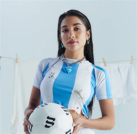 María Becerra Agora Lyrics