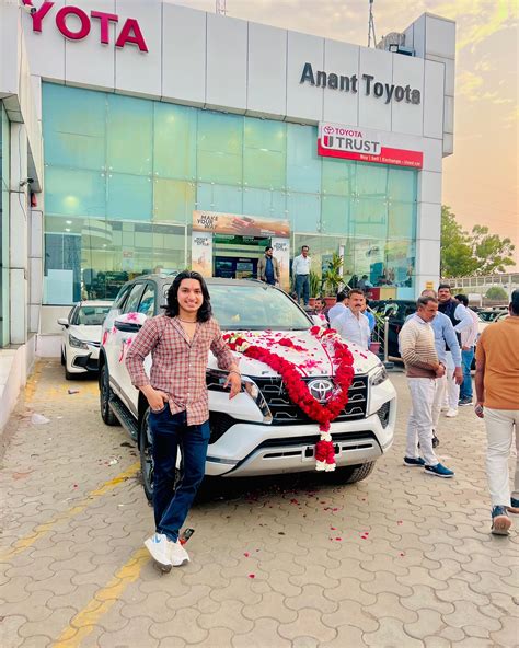 𝙂𝘼𝙐𝙍𝘼𝙑 𝘽𝘼𝙂𝙃𝙀𝙇 Gauravbaghel055 • Instagram Photos And Videos