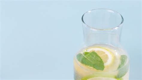 Free Photo | Copy-space fresh lemonade