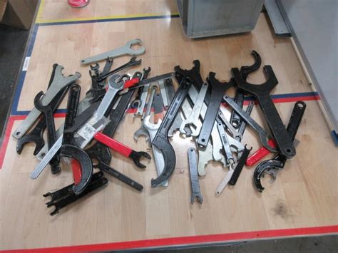 Machines Used Collet And Spanner Wrenches Assorted