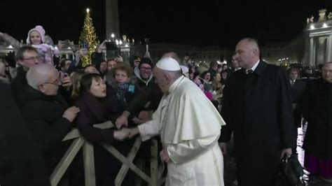 Pope Francis Smacks Womans Hand To Free Himself From Her Grip Cnn
