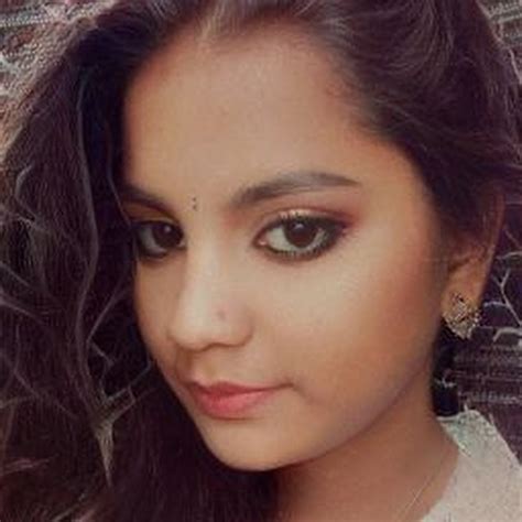 Pravina A Em Youtube