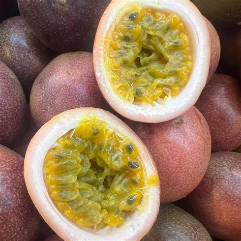 Vietnam Passion Fruit M 5 Pcs Mbg Fruit Shop