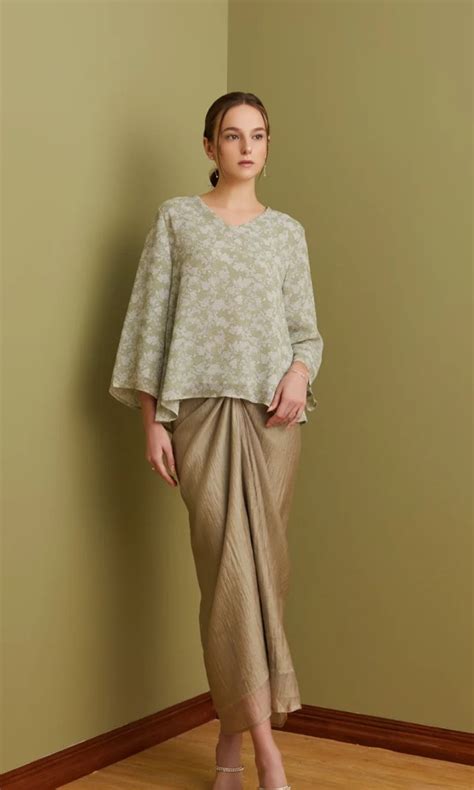 Hanya Kurung In Sage Green Womens Fashion Dresses And Sets