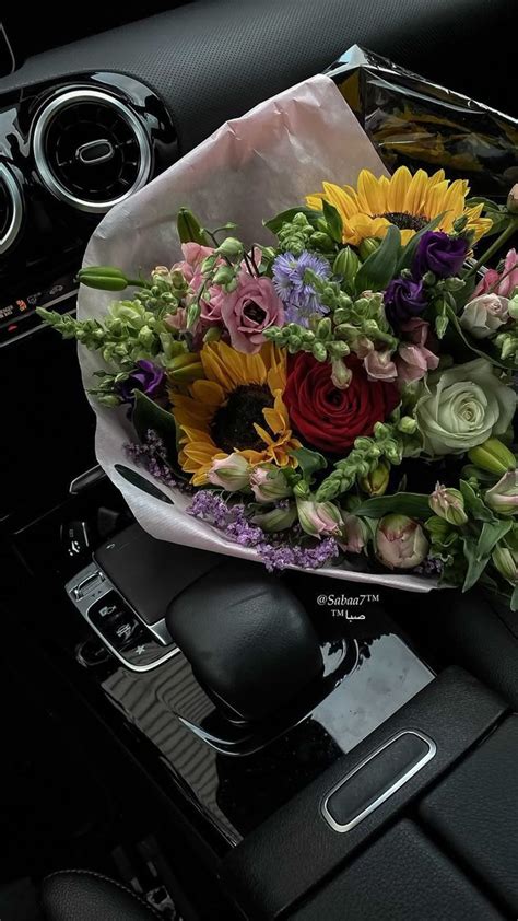 Pin By Dara Libre On Stories Flower Aesthetic Boquette Flowers Flower Therapy