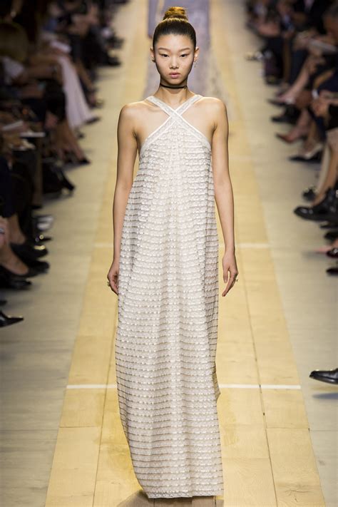 [패션and뷰티]모델 배윤영 파리패션위크 무대 뜨겁게 달궈 화제 Ytn