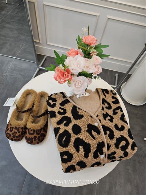 레오파드 가디건 루즈핏 호피 뽀글이 자켓 가디건 에이블리