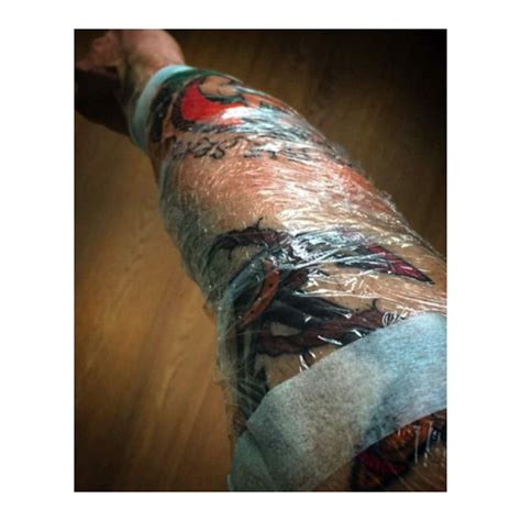 Dry Wrap Method Tattoos
