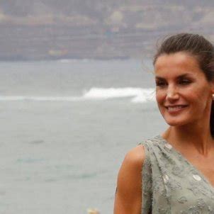 La Reina Letizia Usa Bikinis Hechos A Medida Y Este Lo Mandó Modificar