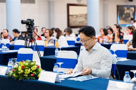 Linkedin Baemin Vietnam Woowa Bros 페이지 Thoughtleadership Womenempowerment