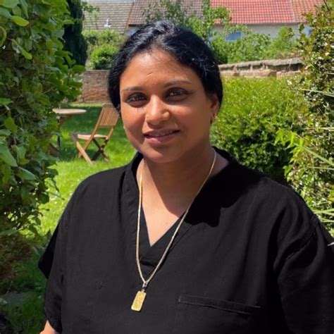 Dr Devi Devendran — Lighthouse Dental Practice