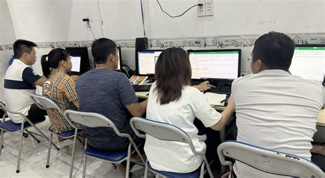 Kh A H C L P Tr Nh Java B Nh D Ng L Tr Nh L P Tr Nh Vi N Cho Ng I Tr I Ng Nh Trung T M