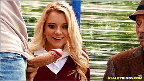 Forumophilia Porn Forum Outdoors Street Public Car Page 24