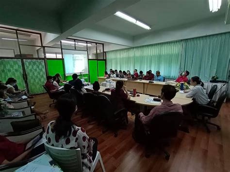 การประชุม วิทยาลัยศิลปหัตถกรรมกรุงเทพ โรงเรียนช่างหนัง