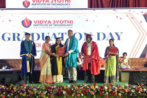 Keerthi Chowdary On Linkedin Graduation Newbeginnings Exploredreamdiscover Coffeelover