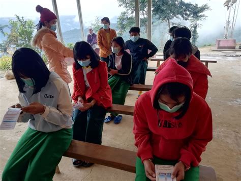 မန်ကန်မြို့၌ ၇၄ နှစ်မြောက် လွတ်လပ်ရေးနေ့အထိမ်းအမှတ် လက်ကမ်းစာစောင်များဖြန့်ဝေ Information And