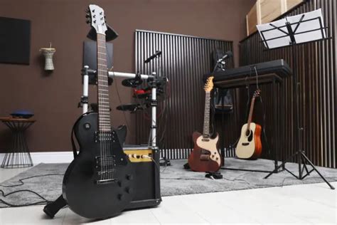Electric Guitar Vs Acoustic Amp Differences Explained