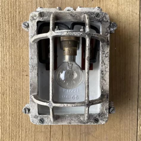 Hms Birdman Minesweeper Ham Class Bulkhead Light 1957 Royal Navy Clyde