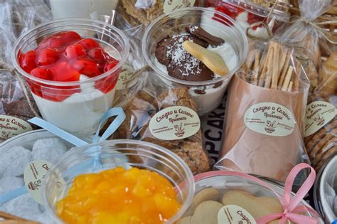 Прясно изпечени сладки и соленки Сладко и солено