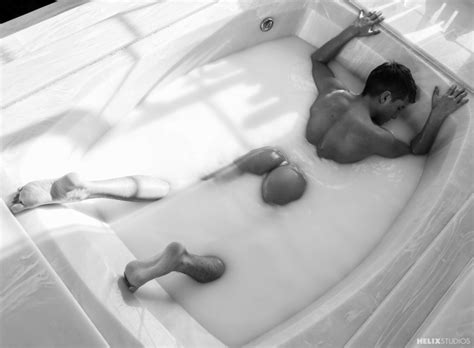 Award Winning Gay Porn Star Tyler Hill Announces Retirement From Helix Str Upgayporn