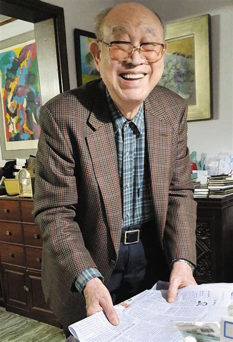 앞 못보던 아버지께 매일 읽어드린 조선일보 그덕에 외교관까지 됐다오