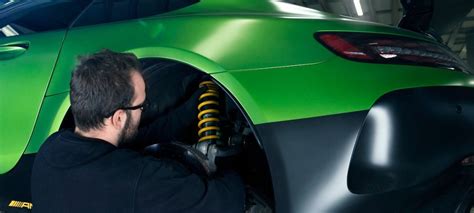 Chassi Montering Av Coilovers På Bil Med Aktivtelektroniskt Chassi