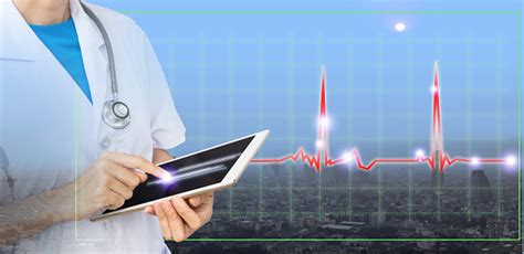 빨간색 그래프 및 도시에 새로운 기술에 대 한 태블릿을 사용 하 여 의사의 이중 노출 수도에서 환자에 대 한 현대적인 치료입니다