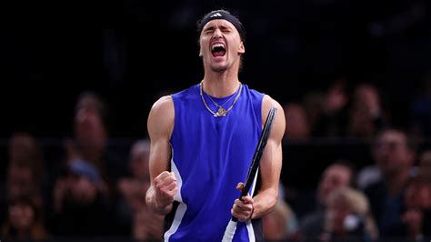 Zverev A Torino Sarà N°2 Sascha Umilia Rune 6 3 7 6 Vola In Finale