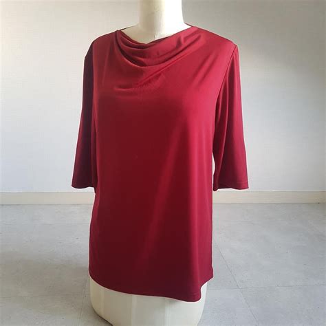 여성 반팔 정장핏 섹시한 레드 Red 시원한 재질 헬로마켓